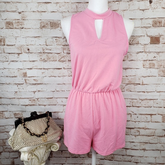 Everly | Pants & Jumpsuits | Everly S Pink Mock Neck Open Back Romper ...